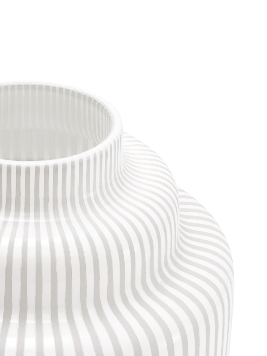 White Pyramid Candle Holder - For classic candles | Diptyque Paris